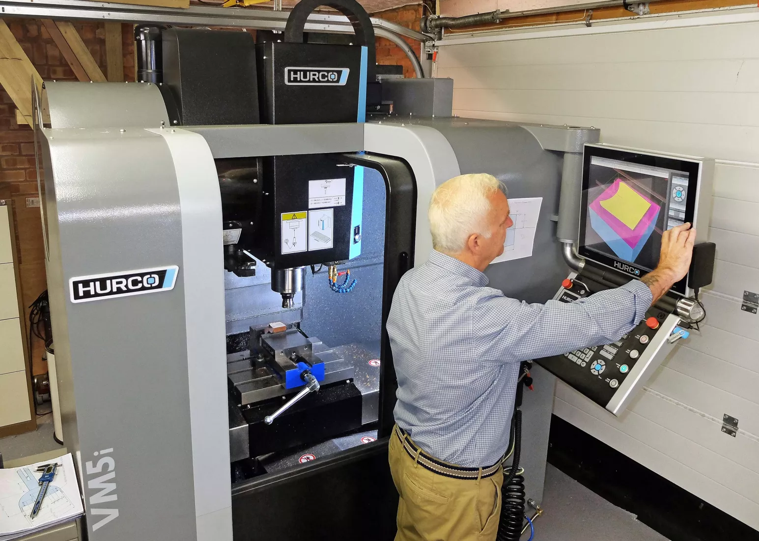Hurco VMC boosts Coventry start-up | Qimtek